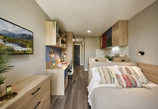 Silver Studio | Aparto